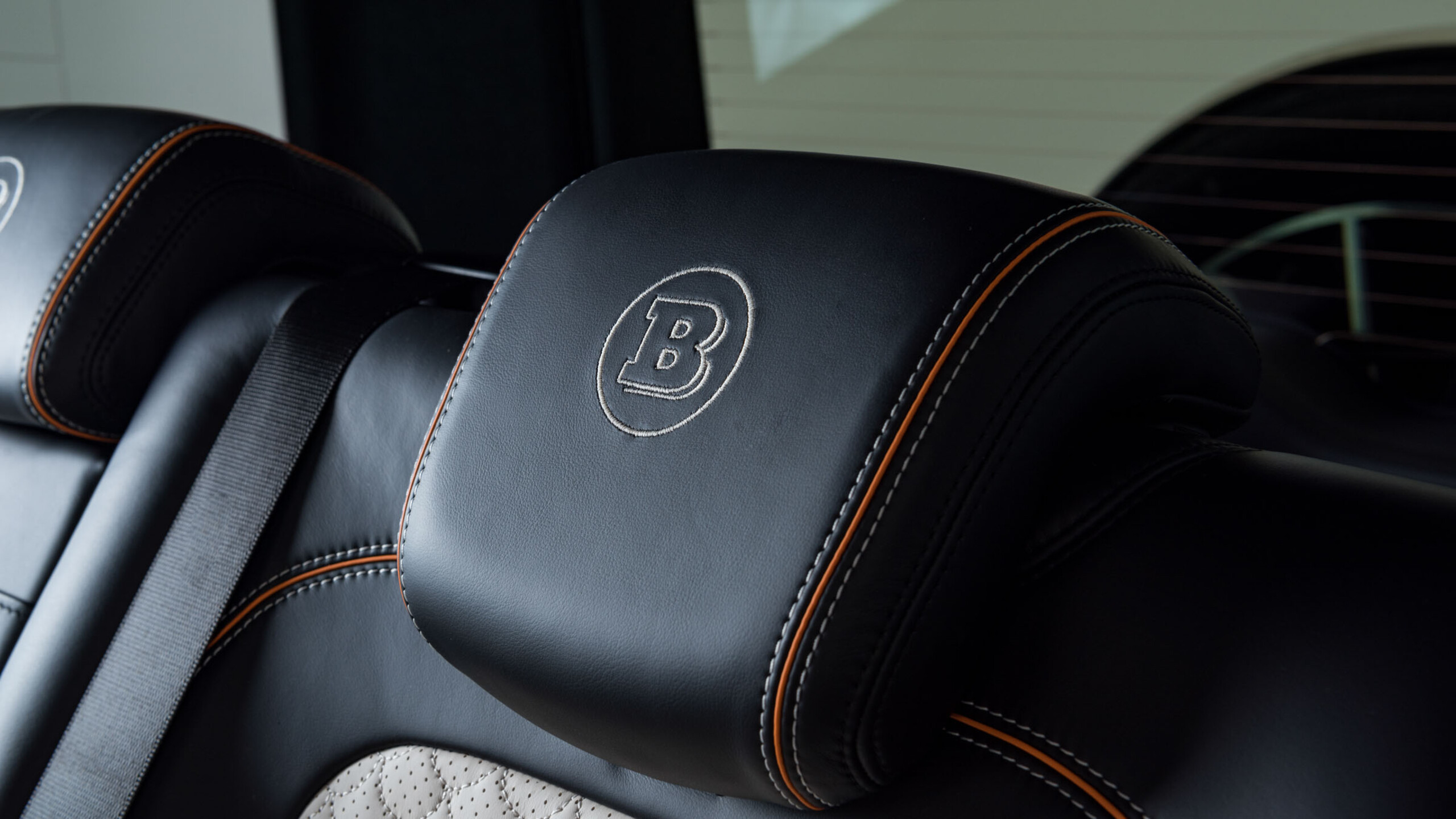 BRABUS Upper east side style interior Mercedes W 463A AMG G 63